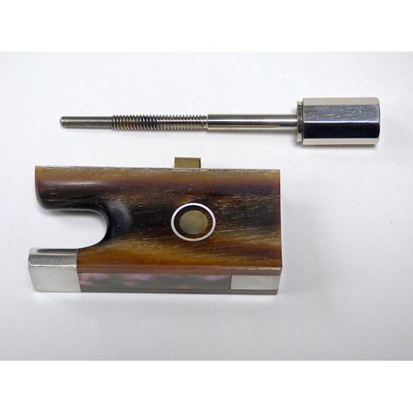 Horn (水牛角）05Horn Violin Bow Frog水牛角 Frog 4/4ＨｏｒｎSolid Copper Plain ScrewAbalone SlideFull Mount Copper Metal商品により個体差がります...