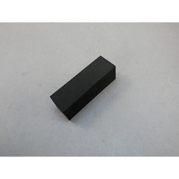 Micro Mesh Foam Block 01布やすり等を上に重ね(巻いて)て使用します。通常のスポンジより固めで、表面の研磨、特に湾曲面やエッジの処理に効果的です。カッターなどで簡単にカットできます。