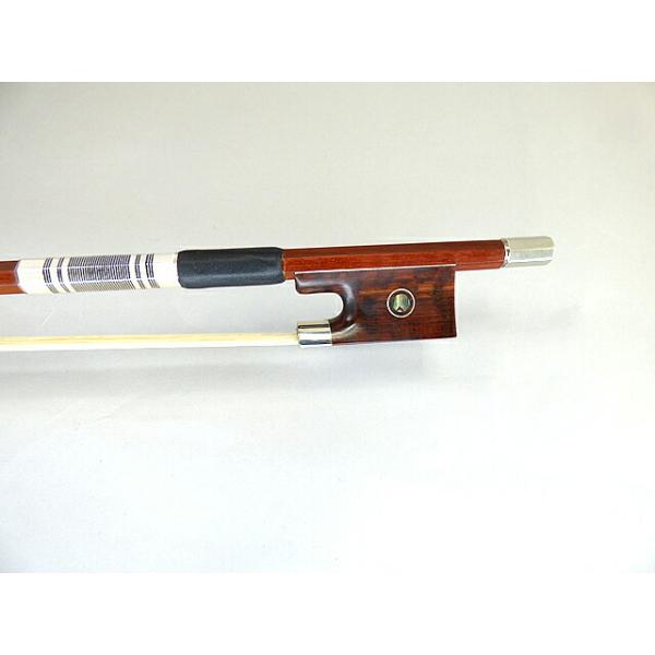 スネークウッド フロッグ バイオリン弓＊スライドの貝の模様は個体差により写真とは異なります。Sitck：Selected BrazilwoodShape：Eight angleFrog：SnakewoodMounting：Fully mou...