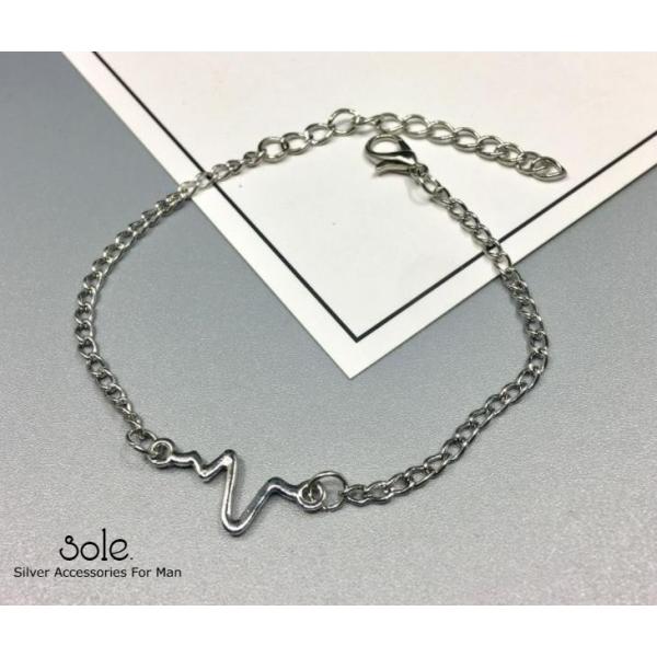 sole.から新作【Tuono】シルバーブレスレットが入荷しました。シンプルでスタイリッシュなデザインで、どんなスタイルにもマッチするチェーンブレスレット。sole.にてシルバーブレスレットでも飽きのこない、さわやかなデザインに仕上げました...