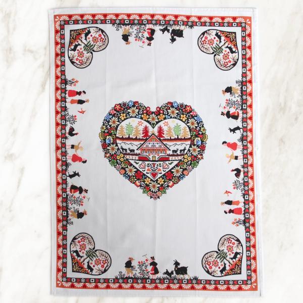 トルションとは、フランス語で布巾やふきんを意味し、主にキッチンで使われる大きなリネンまたはコットンの布のことです。食器拭き、お手拭き、鍋つかみ、鍋敷き、テーブルクロス、タペストリー、さらには目隠しなど、多様な使い方ができることが特徴です。[...