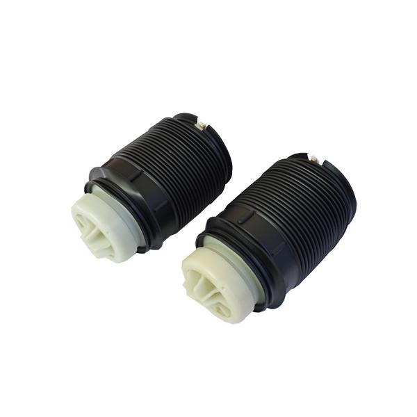 商品状態:新品・未使用品適合車種:メルセデスベンツW212 E250 E300 E350 E550 E63※上記車種にグレードや型式記載されている場合でも、年式・仕様等により適合しない場合が御座います。必ず実車に取付されている純正品番をご確...