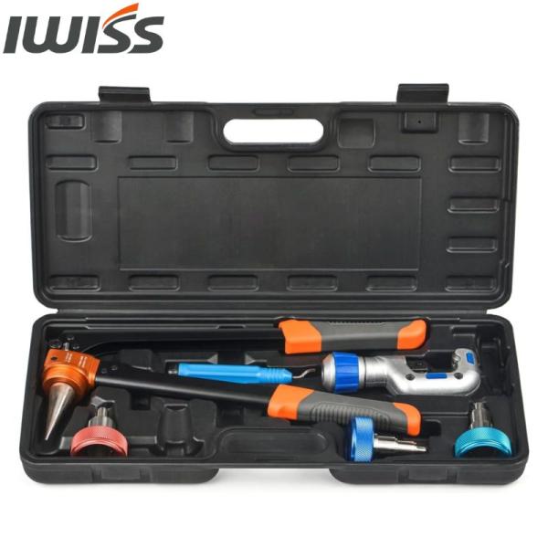 型番 IWS-3814C概要 エキスパンダ 3/8” 〜 1-1/4”なまし銅管専用エキスパンダヘッドは、6チャンネルのヘッドをリベット(鋲)で固定。ヘッドの強度を保ち、力を均等に伝え、同芯上に広がるため、精度の高い作業が可能。セルフロータ...