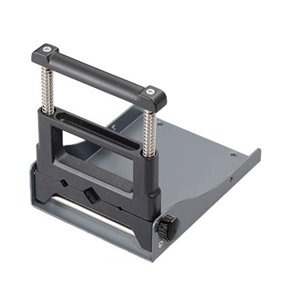 マルチクランプ・グレー 135L x 115W x 35 H 収納時。約360g。 ST-85・・Style:マルチクランプ・耐熱・導電シリコン使用・静電対策品・RoHS2対応品・角度:約100°まで固定可能・材質:導電シリコンゴム、ポリカ...