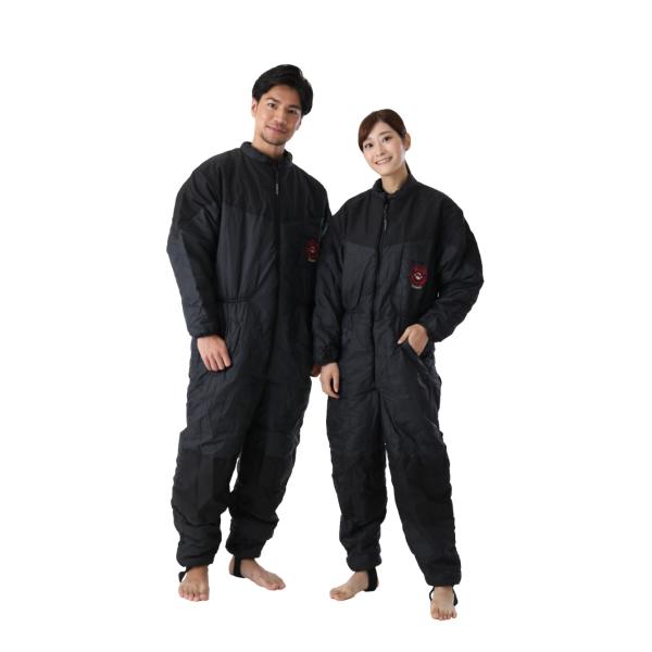 日本人に適合したオリジナリティーの高いインナーウエア。 天然ダウンに匹敵する暖かさと、フワフワ感と、軽量コンパクトさ、 濡れても素肌は快適なスーツ内環境を保ち続ける世界最高級品の インナーウエアです。■適合水温（推奨）：25℃〜15℃■サイ...