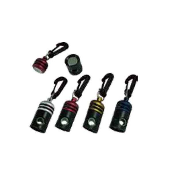 マグネット式だから緊急時に即対応可能です。いざ！という時に使うバックアップ空気源のホルダーだから緊急時にも即座に対応できるマグネット式は非常に便利です。サイズ：全長11cm重量：50g