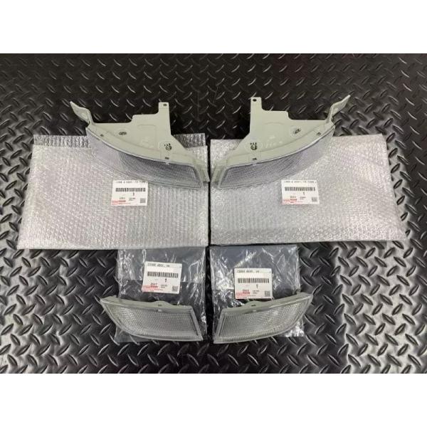 トヨタ純正新品部品になります。経年劣化リフレッシュに！ターンシグナルランプレンズ 左右セット 新品未使用品です。適合車種：MR2 SW20  爆買