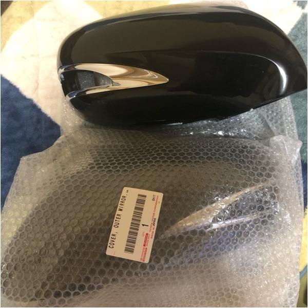 レクサス純正新品部品になります。経年劣化リフレッシュに！アウターミラーカバー 左側のみ新品未使用品です。適合車種：IS250C IS350C HS250h  爆買