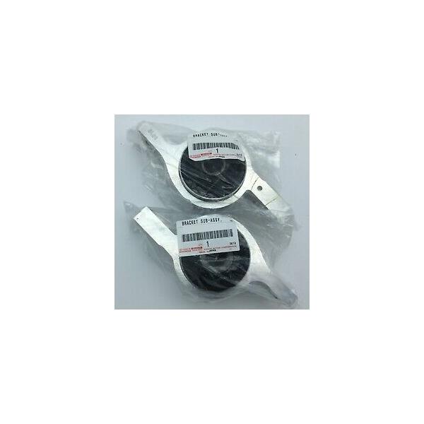 レクサス純正新品部品になります。経年劣化リフレッシュに！ロアコントロールアーム ブッシュブラケット 左右 セット新品未使用品です。適合車種： GS-F RC-F  爆買