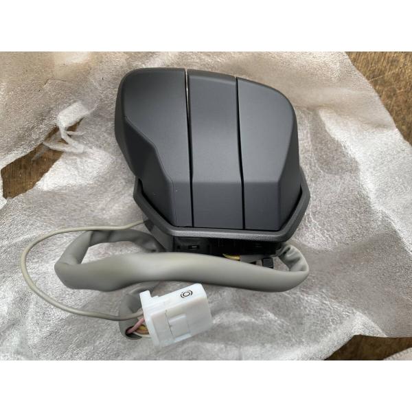 スバル純正新品部品になります。経年劣化リフレッシュに！ステアリングスイッチ新品未使用品です。適合車種：インプレッサ VAG VAF レヴォーグ VM4 VMG フォレスター SJ5 爆買