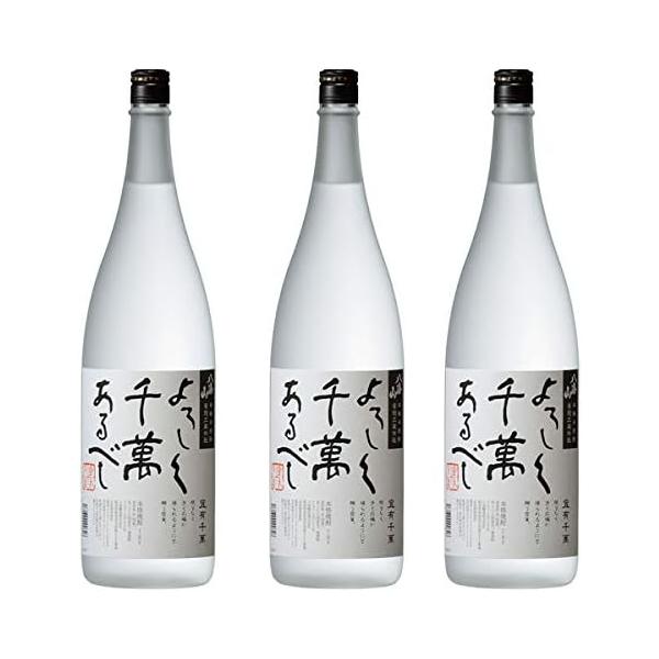 日本酒「八海山」の醸造技術を取り入れ、清酒酵母と黄麹を使用した「三段仕込」を行っています。発酵途中に清酒粕を加え、ほのかに吟醸酒を思わせる香りのあるモロミから滅圧蒸留した、貯蔵年数2年以上の焼酎です。商品詳細名称　よろしく千萬あるべし容量　...