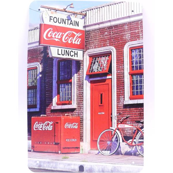 バーやカフェなどおしゃれなインテリアに最適です。四隅に穴が空いておりますので、取り付けも簡単に出来ます。※商品の特性上、若干のゆがみがある場合がございます。ご了承の上ご注文下さい。商品サイズ：横20cm×縦30cm (約A4サイズの大きさです)