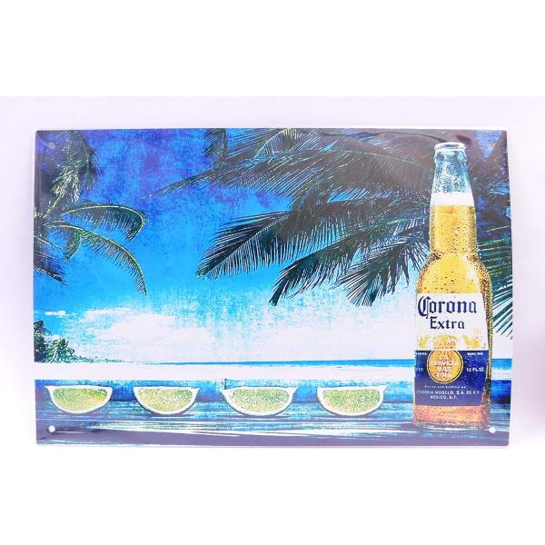 バーやカフェなどおしゃれなインテリアに最適です。四隅に穴が空いておりますので、取り付けも簡単に出来ます。※商品の特性上、若干のゆがみがある場合がございます。ご了承の上ご注文下さい。商品サイズ：横20cm×縦30cm (約A4サイズの大きさです)