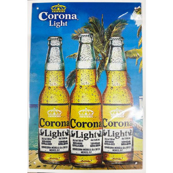 バーやカフェなどおしゃれなインテリアに最適です。四隅に穴が空いておりますので、取り付けも簡単に出来ます。※商品の特性上、若干のゆがみがある場合がございます。ご了承の上ご注文下さい。商品サイズ：横20cm×縦30cm (約A4サイズの大きさです)