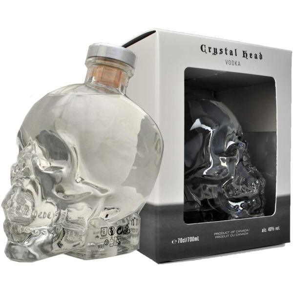 日本でも有名なアメリカの俳優ダン・エイクロイドが立ち上げたカナダのクリスタルヘッド・ウォッカ社の製品。骸骨をモチーフにした斬新なクリスタル・ボトルで、お店や部屋に飾っていてもその存在感は際立ちます。4回蒸留で氷河の帯水層の水を使用し炭と“ハ...