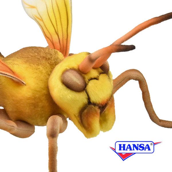 ●hansa社が制作したINSECT（昆虫）シリーズの 大きな顎が特徴的な世界最大のスズメバチ（ハチ 蜂）のぬいぐるみです。HANSA（ハンサ）のヌイグルミは野生動物や海洋生物、恐竜にいたるまでありあらゆる生き物をリアルに再現。1体1体がリ...