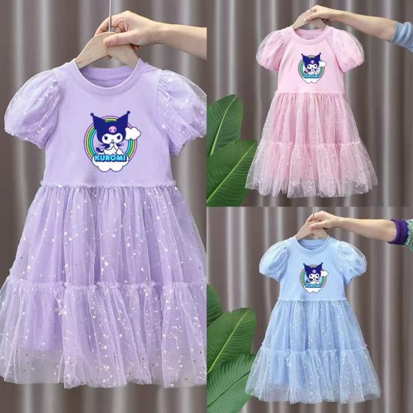 クールで可愛いクロミが、ふわふわのチュールドレスになりました。パフスリーブが女の子らしい愛らしさを引き立て、重ねたチュールのスカートは動くたびにふわりと揺れて、まるでおとぎ話のプリンセスのようです。さらっとした肌触りの良い素材を使用し、汗を...