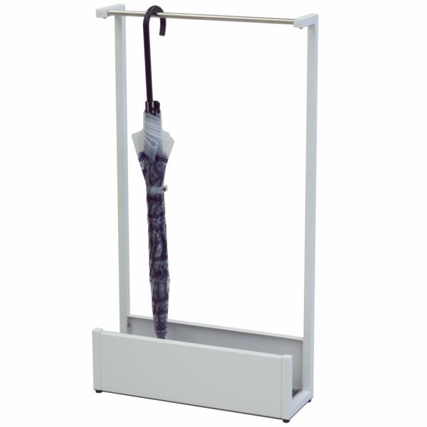 【特徴】■　奥行170mmで省スペース設計のハンギングアンブレラスタンド。■　傘の柄をパイプにかけて収納するため自分の傘が判別しやすく、また取り出し易くなっています。■　本体底には受皿とマットがあります。収納本数は約8本。※　必ず壁付けでご...