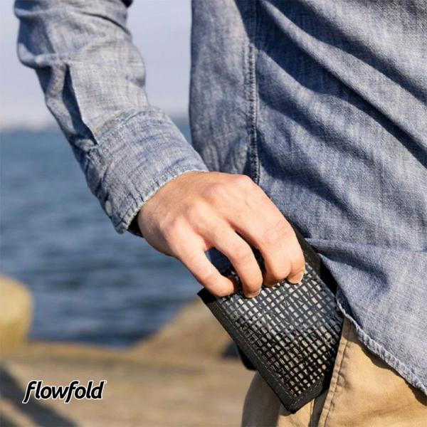 【ブランド】Flowfold / フローフォールド【商品名】RSヴァンガード - バイフォールドウォレットRecycled Sailcloth Vanguard-Bifold Wallet■驚くほどスリムなウォレット。カードサイズのポケット...