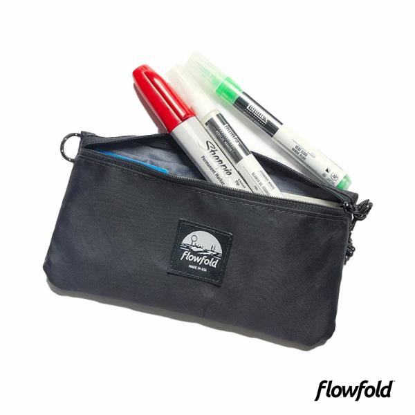 【ブランド】Flowfold / フローフォールド【商品名】クリエイター - ジッパーポーチウォレットCreator-Zipper Pouch Wallet■マルチユースなポーチウォレット。小物や筆記用具などの収納からカードや現金の収納まで...
