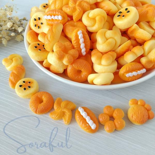 デコパーツ 菓子パンいろいろ 8種セット 貼付けパーツ D-0003