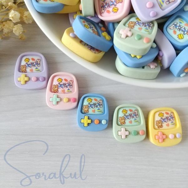 デコパーツ 縦型ポータブルゲーム機 マット 5個 貼付けパーツ D-0126