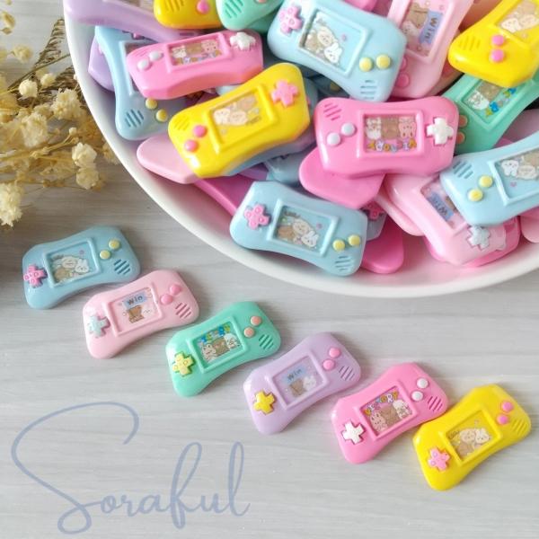 デコパーツ 横型ポータブルゲーム機 6個 貼付けパーツ D-0129