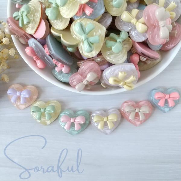 デコパーツ リボン付きクリスタルハート クリアカラー 4個 貼付けパーツ D-0225-4