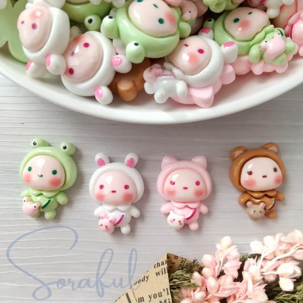 デコパーツ 着ぐるみ園児 4個 貼付けパーツ D-0531着ぐるみとお揃いのポシェットまで着けてる可愛い子たちです！