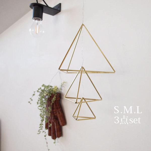 自分で作るヒンメリのオーナメントです。ヒンメリの分かりやすい作り方もセットになっているので、初心者の方でも簡単に作ることができます。真鍮のポールで作るので、スタイリッシュに仕上がります。また、糸ではなく針金で作るため、藁のヒンメリよりも簡単...