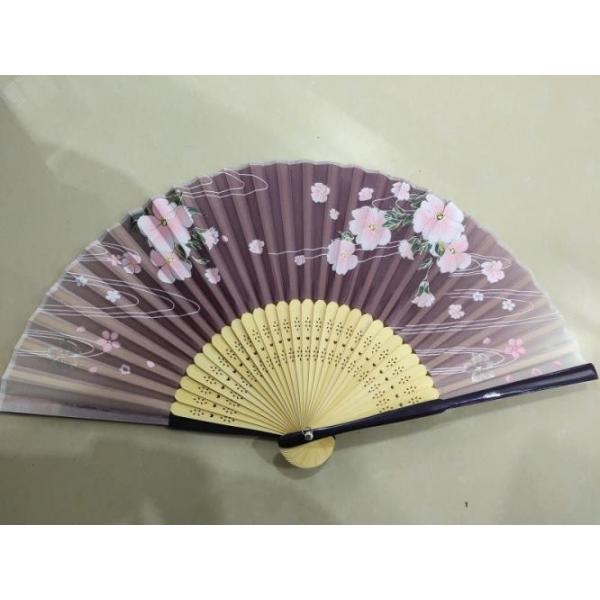 ● 商品名 ： シルク扇子 桜と蝶 婦人用柄● 商品コード ： a20se285987● 価　格 ： 769円（税込）※1個あたり● ご注文単位 ： 10個以上 10個単位　　　　　　　　※上記数量でご注文下さい。■その他、商品の詳細は本ペ...