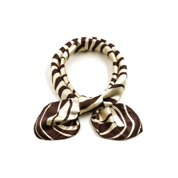 【本商品は海外出荷】お届けは通常20-30日を頂いております。サイズ: 50 x 50cm(長x幅)、正方形、プリント手触りが良くて、色が綺麗です。軽くて柔らかい、すべての季節に似合います。オフィスなどの制服向けスカーフで、エレガントに巻け...