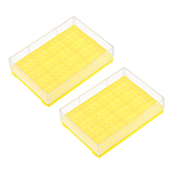 【本商品は海外出荷】お届けは通常20-30日を頂いております。0.2mlマイクロ遠心チューブ、12x8アレイ、96ウェルに適合。全体のサイズ：125x88x30mm（L * W * H）;穴径：5mm;温度抵抗範囲：-150C?120C材質...