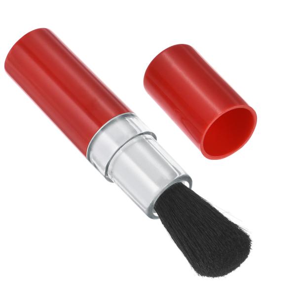 【本商品は海外出荷】お届けは通常20-30日を頂いております。カラー：レッド;素材：プラスチック、ウール;ブラシの長さ：26 mm;全長：77 mm丸型シリンダータイプのデザインで、使いやすく、持ち運びも簡単です。 柔らかい毛が表面を傷つけ...