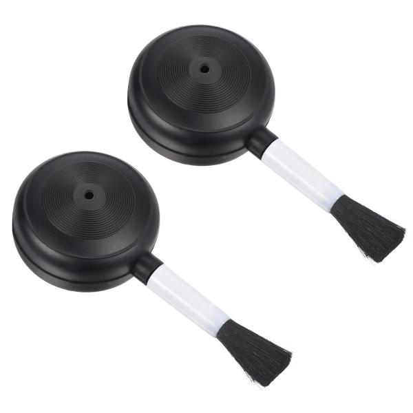 【本商品は海外出荷】お届けは通常20-30日を頂いております。カラー：ブラック;素材：プラスチック、ウール;ブラシの長さ：25 mm;全長：110 * 50 mm（L * D）エアダストブロワーの設計は強力な空気の流れを提供し、使いやすく、...