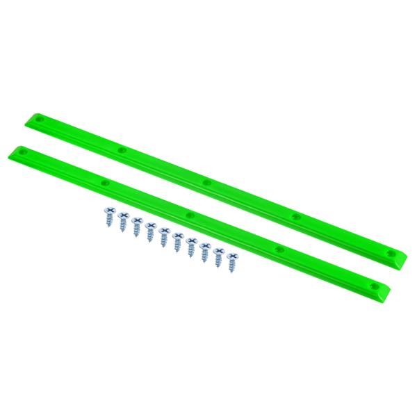 【本商品は海外出荷】お届けは通常20-30日を頂いております。カラー：グリーン; 素材：プラスチック; 取付穴径：0.8cm; サイズ：3.6cmx1.7cmx0.7cm(L*W*H)利点：プラスチック製で、スケートボードの背面を衝突からし...