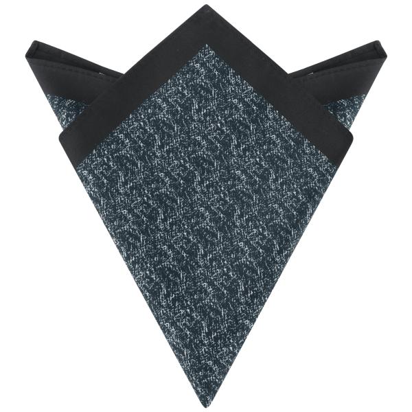 【本商品は海外出荷】お届けは通常20-30日を頂いております。多彩なカラーが特徴のこの大きなポケットチーフは、服装にワイルドなタッチを加え、スタイルを高めたい現代の男性に最適です。素材：ポリエステル100%。柔らかく丈夫な生地を使用したシル...