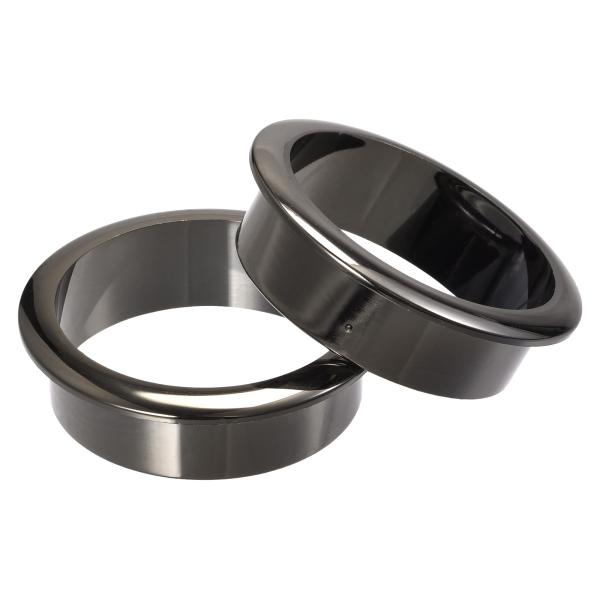 【本商品は海外出荷】お届けは通常20-30日を頂いております。テーブルコードグロメットはワイヤーをスマートに整理できます。コンピュータデスク、背景の壁、キャビネットなどに広く使用されています。丸いグロメットドリル穴：50 mm;プレートの厚...