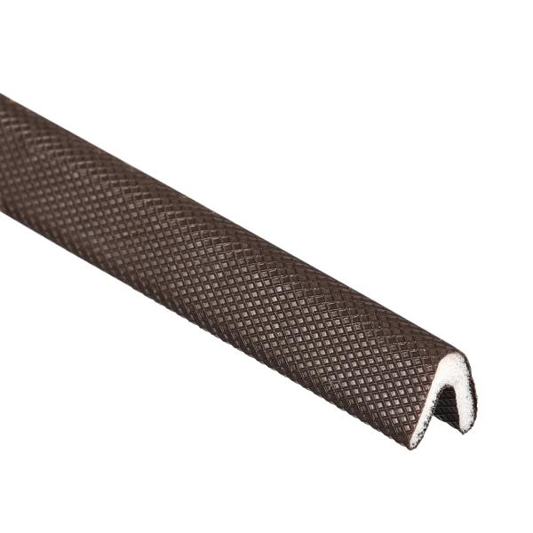 【本商品は海外出荷】お届けは通常20-30日を頂いております。素材：フォーム；サイズ: 9mm x 8.5mm x 3.5 ML); カラー：ブラウン；パッケージ：セルフ粘着ストリップ1本入素材:ストリップドアシールは高密度フォーム製で、P...