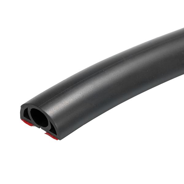 【本商品は海外出荷】お届けは通常20-30日を頂いております。絶縁されたケーブルプロテクタースロットは、家庭やオフィスで電線を保護し管理するための非常に一般的で便利な美しいツールです。フロアコードカバーは、家庭、オフィス、ワークショップなど...