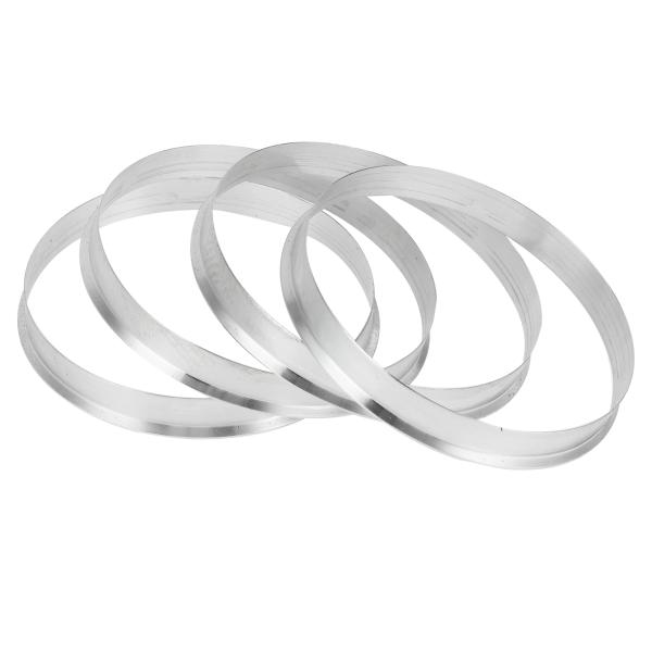 【本商品は海外出荷】お届けは通常20-30日を頂いております。車両適合: 72.6mmのハブを持つ車両に適合し、73.1mmのセンターボアを持つホイールに適合します。ご購入前にお車のサイズが当商品に適合することをご確認ください。この製品につ...