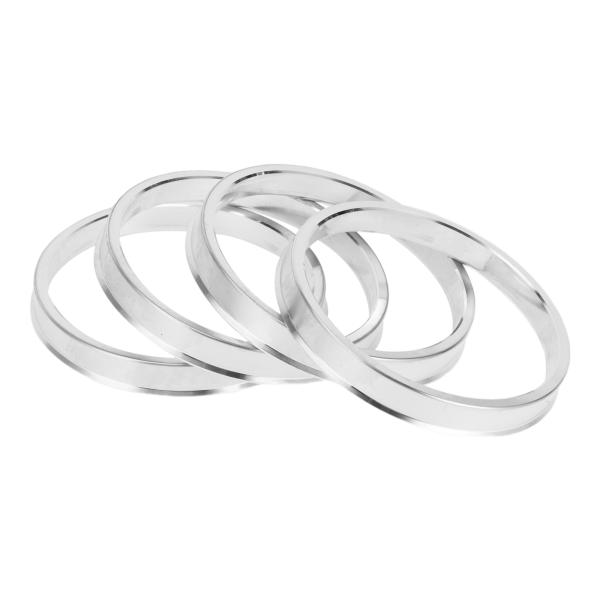 【本商品は海外出荷】お届けは通常20-30日を頂いております。車両適合: 67.1mmハブを持つ車両に適合し、74.1mmセンターボアのホイールに適合します。ご購入前にお車のサイズが当商品に適合することをご確認ください。この製品について: ...