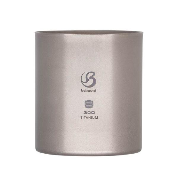 スタッキング可能なダブルウォールマグカップです。断熱性に優れているので熱い物を入れても素手で持つことができます。[チタニウム]●当店は土日祝の出荷はお休みです。