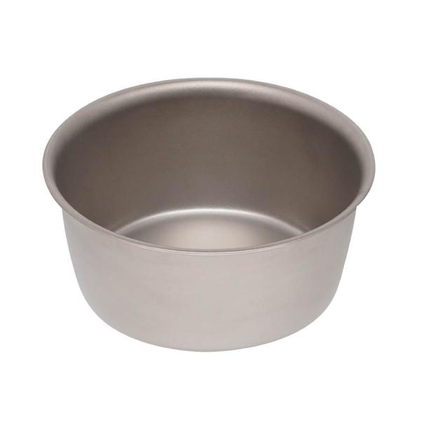 チタンの0.3mm板をプレスし、成型したチタンカップです。ハンドルレスなので同じサイズでも重ねやすく、入れ子でスタッキングは◎。登山やULキャンパーで軽量を追求する方におすすめです。[スタッキング可]●当店は土日祝の出荷はお休みです。