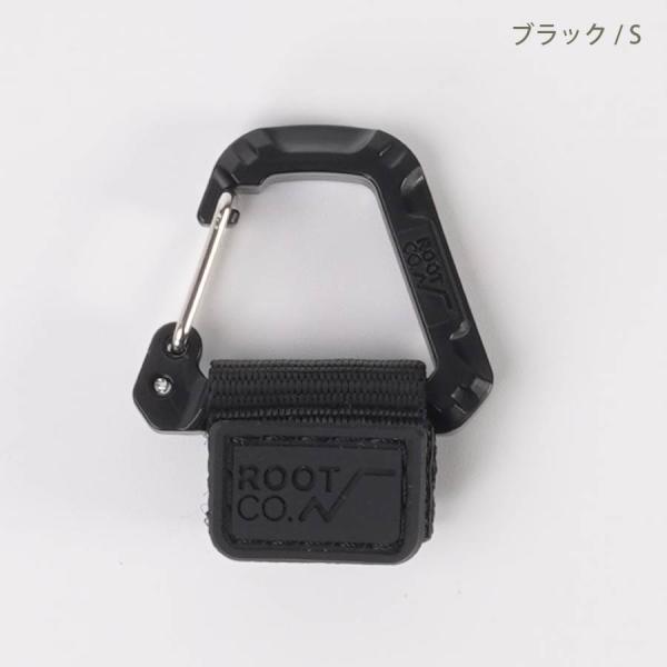 ROOT CO. GRAVITYシリーズのギアと互換性のある、ナイロンショートベルト付きのカラビナ。手持ちのギアに合わせて選べる2サイズに、ブラックカラーと人気の蓄光（グロー）タイプも用意しました。 ROOT CO.ギアの対応カラビナGRA...