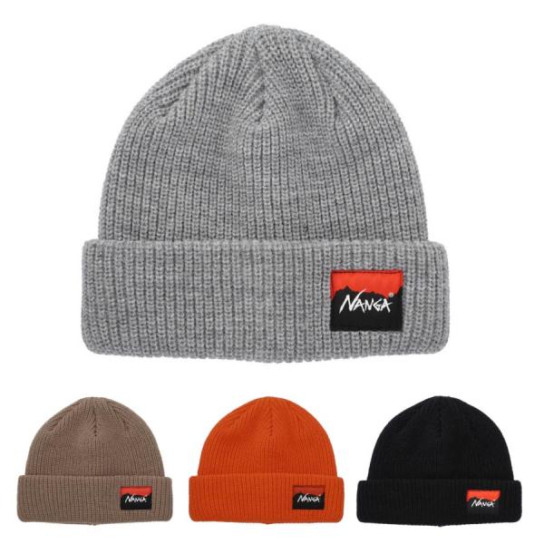 しっかりと耳まで覆える、オーセンティックなデザインのニットビーニー。フロントサイドにはマウンテンロゴの織りネームをステッチし、シンプルな中にNANGAらしいアクセントを効かせています。素材は軽量で保温性の高いアクリル100％を使用。バルキー...