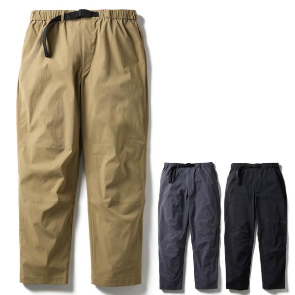 天然素材のような滑らかな表面感が特徴的なストレッチナイロン素材を採用。光沢を抑えたナチュラルタッチなのでシーズン関係なく長く着ていただける素材感。ストレッチ性があり、非フッ素系の原料を使用したC0撥水加工、ナチュラルなシワ感を表現する特殊な...