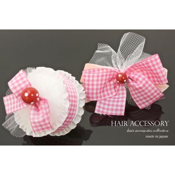七五三など晴れの日にぴったりな髪飾り ■色白　ピンク■取付スリーピン（パッチン留め）■サイズ表// 縦 / 横 / 高さ ケーキ// 約6cm / 約6cm / 約4.5cm リボン// 約7cm / 約8cm / 約4cm
