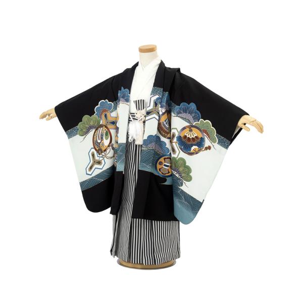 ■色羽織　黒に水色着物　白袴　紺に金■素材ポリエステル■対応身長約105~110cm前後■内容羽織・着物・袴・襦袢・帯・羽織紐・扇子・懐剣・雪駄・腰紐2本・サスペンダー・足袋（プレゼント）■商品について5歳の標準サイズに肩上げ済みです。また...