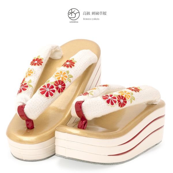 ブランド「yumiyumi」の華やかな刺繍を施した草履■色天　ゴールド台　ホワイト鼻緒　ホワイト■素材合成皮革■適応サイズ23.5cm~24.5cm■サイズ目安足がおさまるサイズ、または履いた時に踵が少し出るサイズがおすすめです。和装の履物...